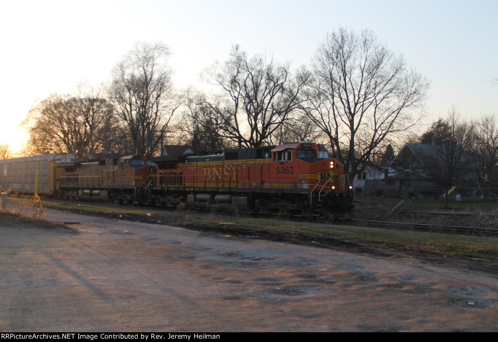 BNSF 5363 & 5527 (1)